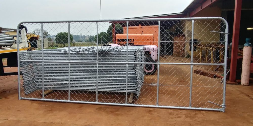 Diamond Mesh Gate Gallery – Galilee Gates